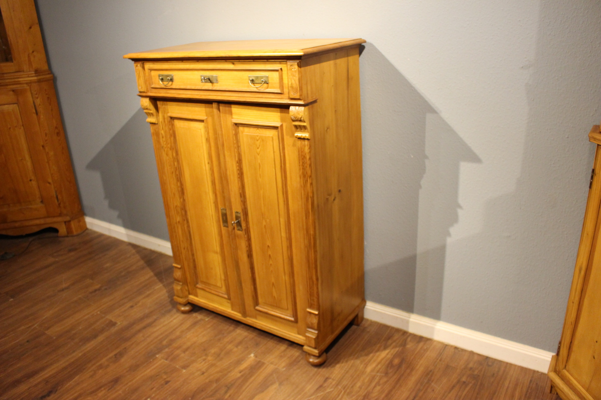 Großes Vertiko Jugendstil